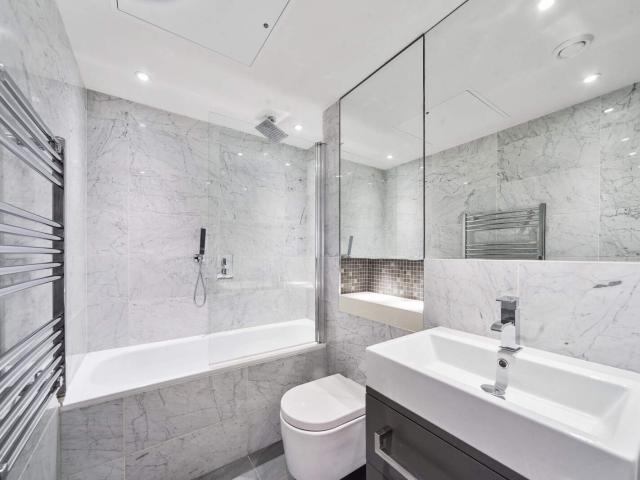 Apartment at New Kent Road, Greater London
