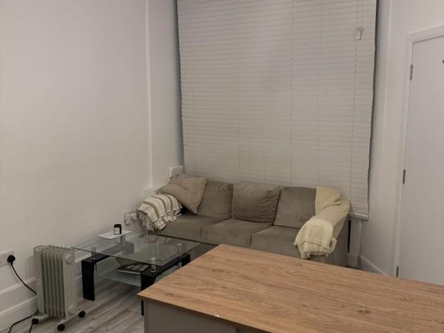 Apartment at New King's Road, Greater London