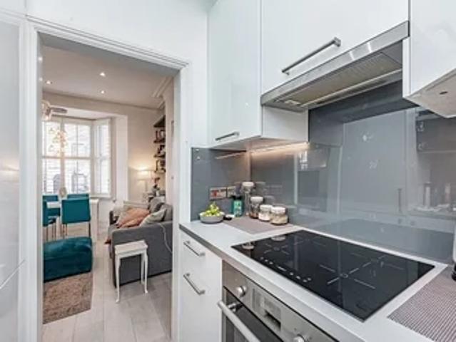 Apartment at New King's Road, Greater London