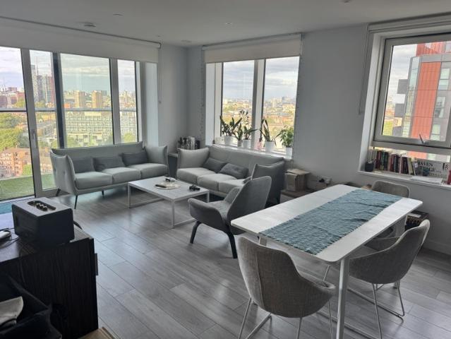 Apartment at New Lion Way, Greater London