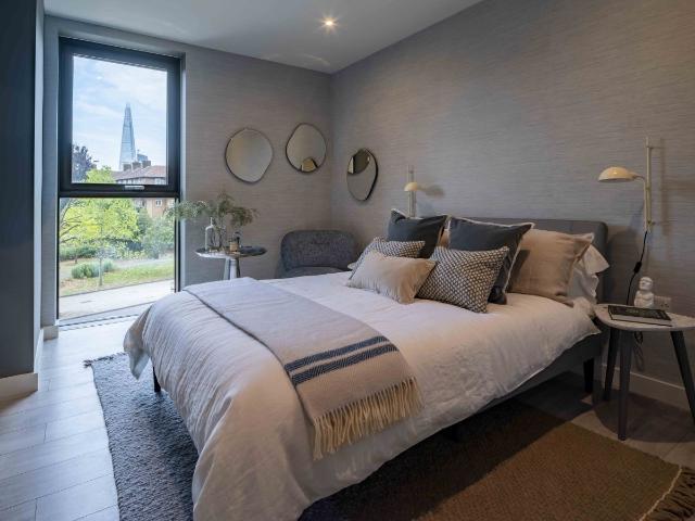 Apartment at New Lion Way, Greater London