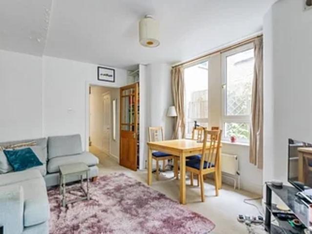 Apartment at New Park Road, Greater London