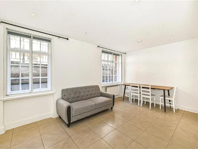 Apartment at New Quebec Street, City of Westminster