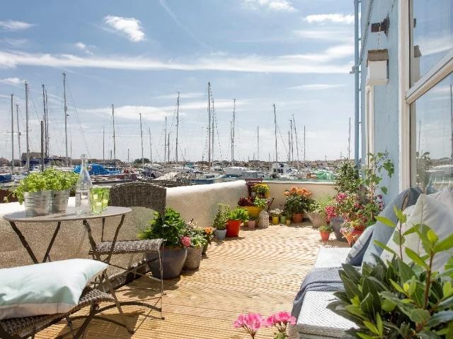 Apartment at New Road, Adur