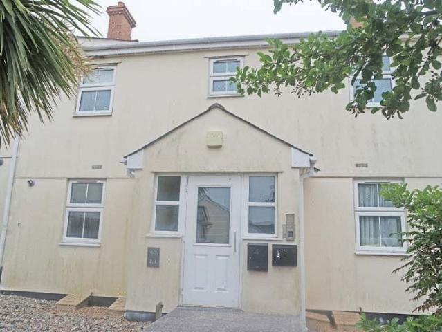 Apartment at New Road, Penhale