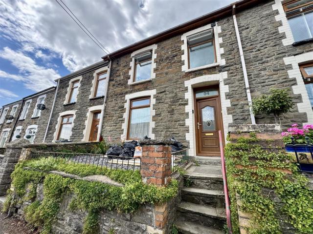 Apartment at New Road, Ynysybwl