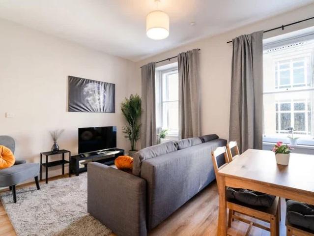 Apartment at New Street, Paisley