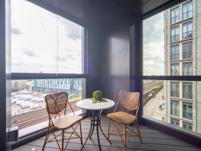 Apartment at New Union Square, Greater London