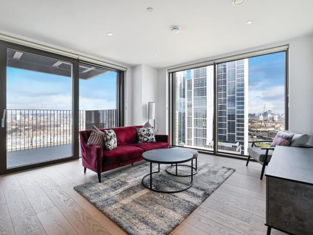 Apartment at New Union Square, Greater London