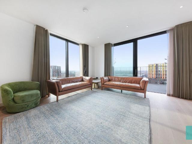 Apartment at New Union Square, London