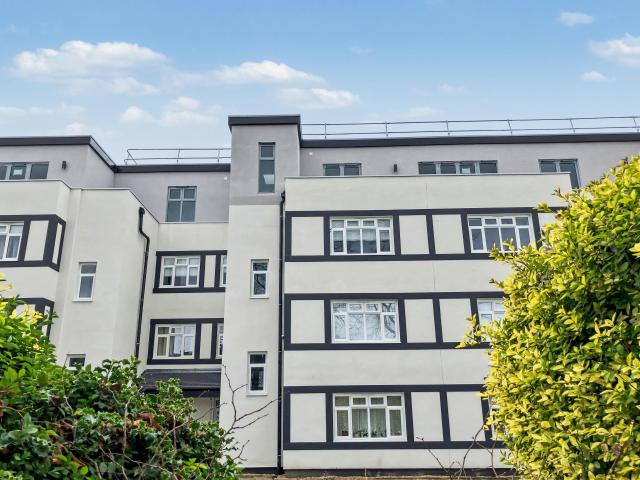 Apartment at New Wanstead, Greater London