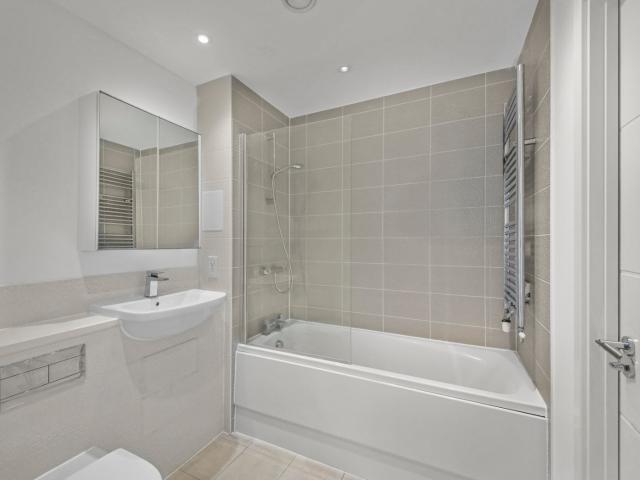Apartment at New Warren Lane, Greater London