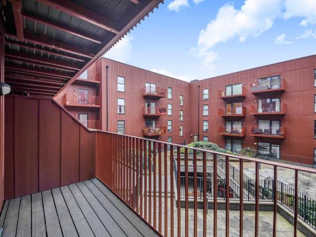 Apartment at New Warren Lane, Greater London