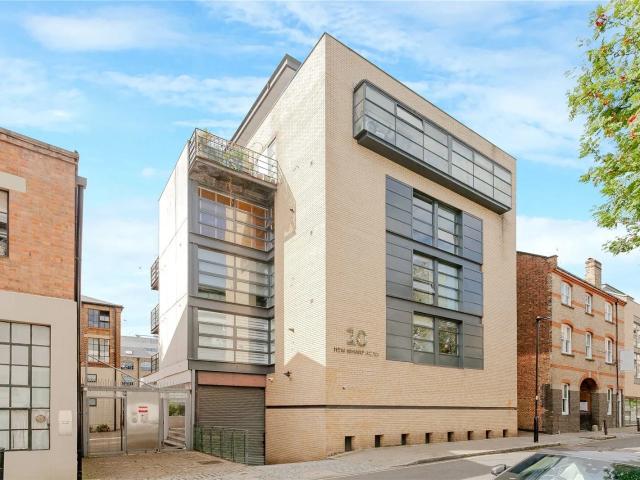 Apartment at New Wharf Road, Greater London