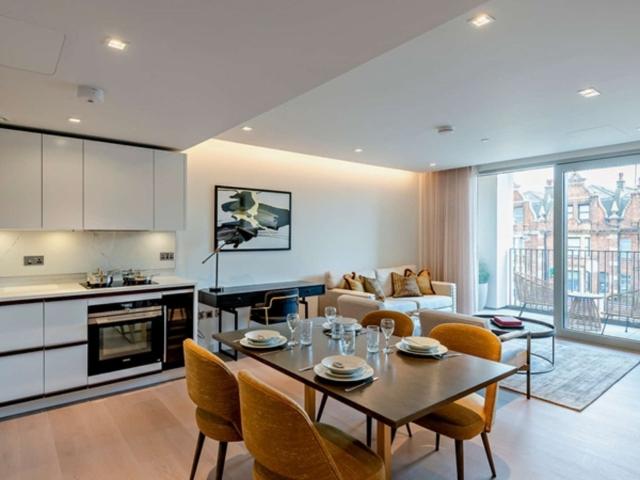 Apartment at Newcastle Place, City of Westminster