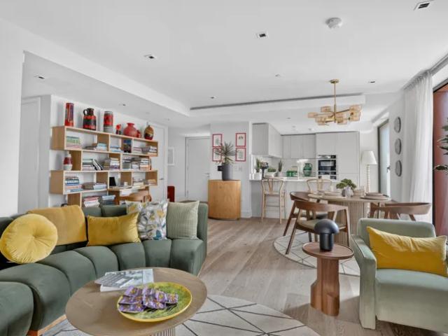 Apartment at Newcastle Place, City of Westminster