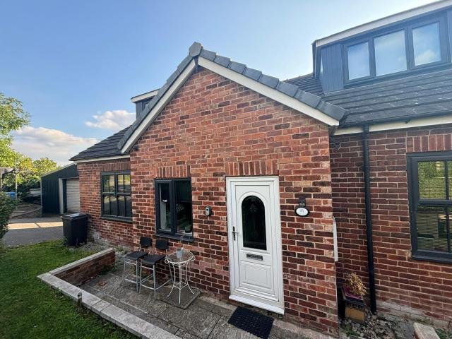 Apartment at Newbridge Lane, Chesterfield