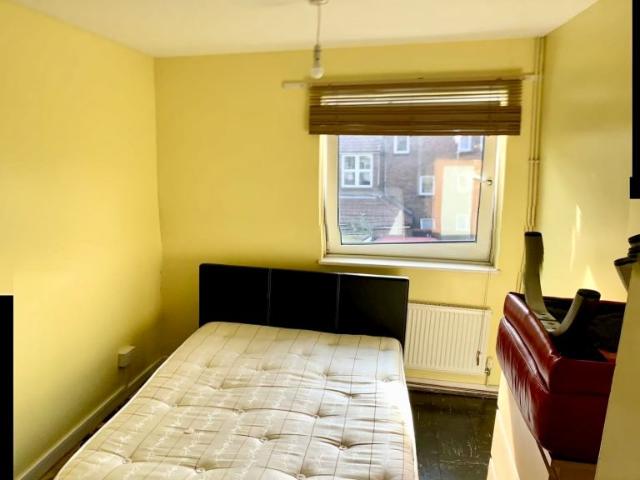 Apartment at Newdales Close, London