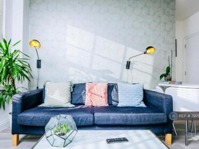 Apartment at Newfoundland Circus, Bristol