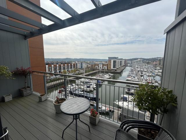Apartment at Newfoundland Way, Bristol