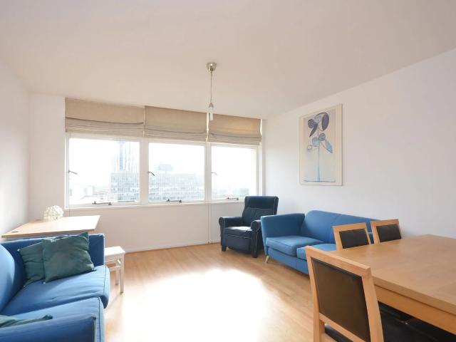 Apartment at Newington Causeway, Greater London