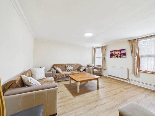 Apartment at Newland Street, Witham