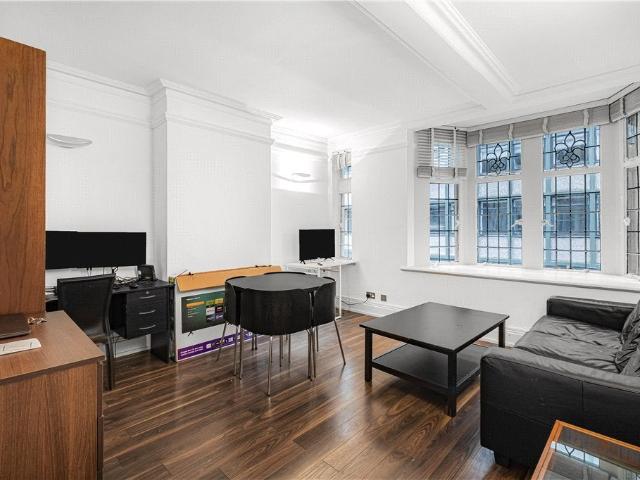 Apartment at Newman Street, City of Westminster