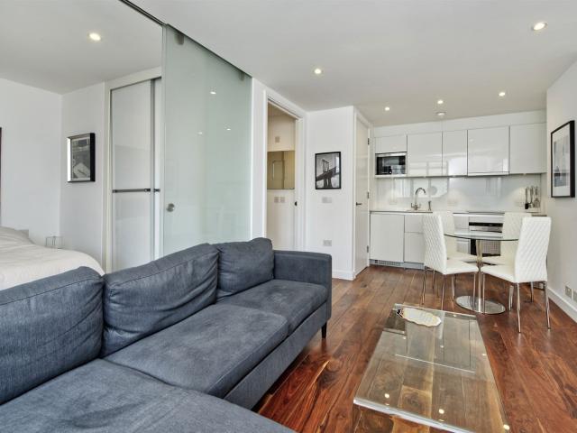 Apartment at Newman Street, London