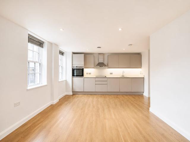 Apartment at Newmarket Avenue, Bristol