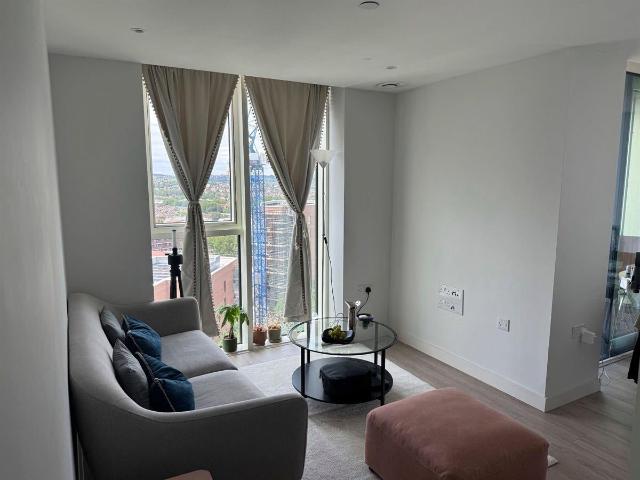 Apartment at Newnton Close, Greater London