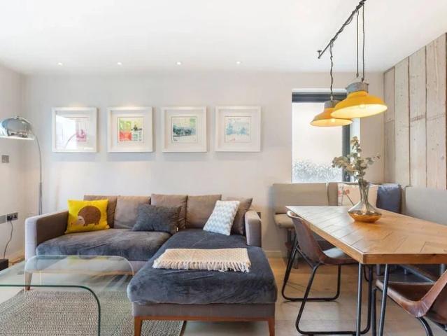 Apartment at Newport Avenue, Greater London
