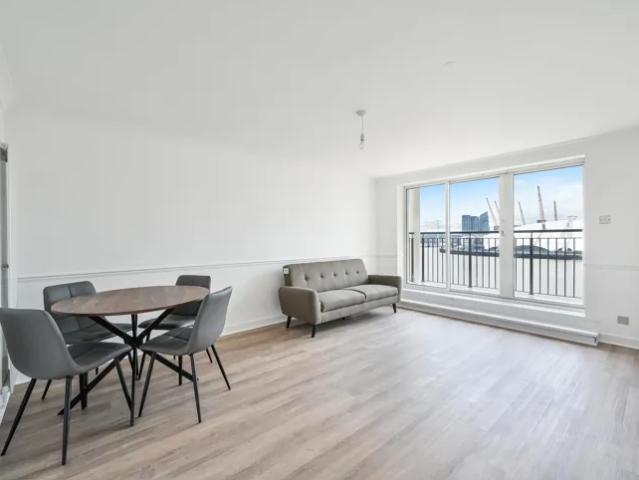 Apartment at Newport Avenue, Greater London