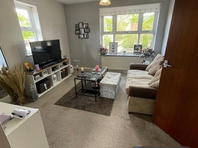 Apartment at Newport, Lincoln