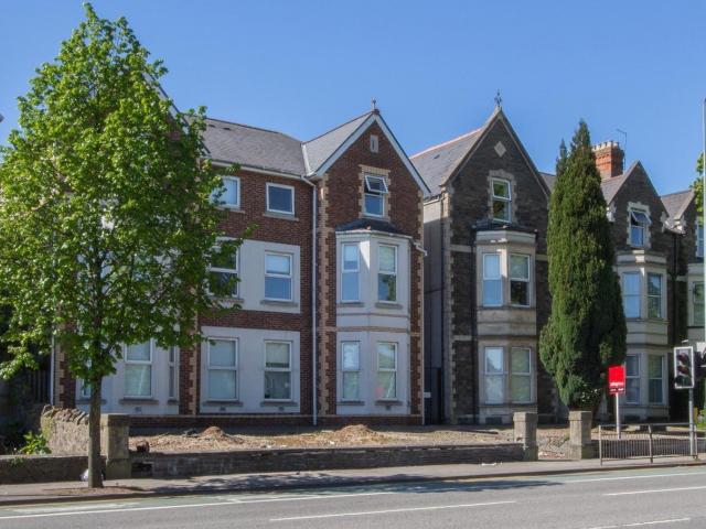 Apartment at Newport Road, Cardiff