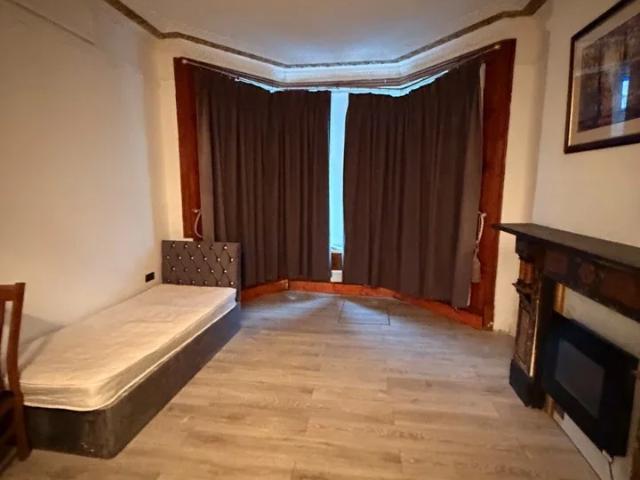 Apartment at Newport Road, Cardiff