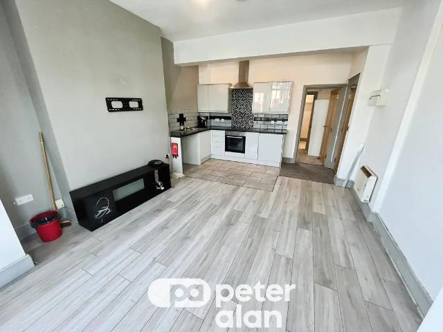 Apartment at Newport Road, Cardiff