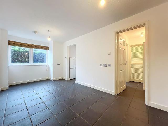 Apartment at Newport Road, Cardiff