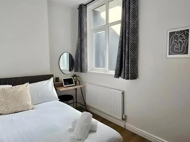 Apartment at Newport Road, Cardiff