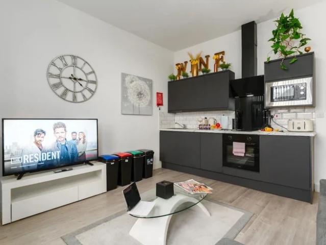 Apartment at Newport Road, Cardiff