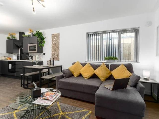 Apartment at Newport Road, Cardiff