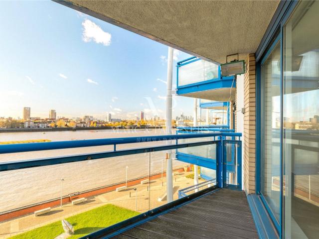 Apartment at Newton Place, Greater London