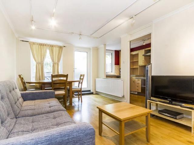 Apartment at Neal Street, City of Westminster
