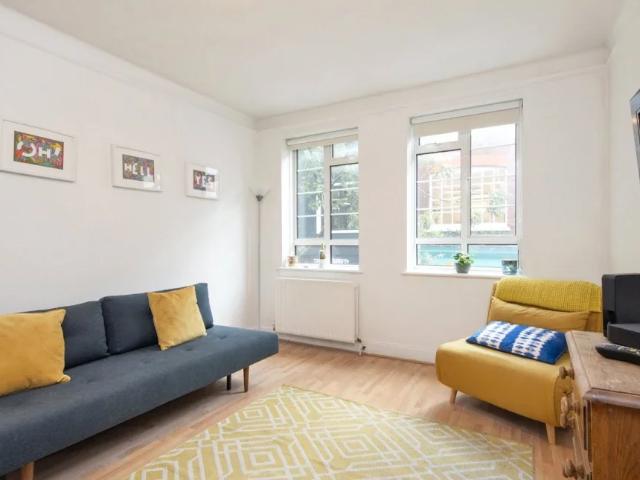 Apartment at Neal Street, Greater London