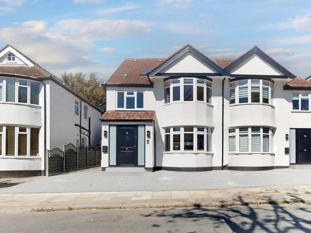 Apartment at Neeld Crescent, Greater London
