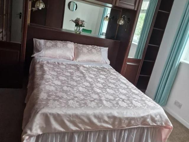 Apartment at Neeld Crescent, Greater London