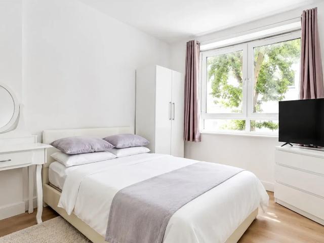 Apartment at Neptune Street, Greater London