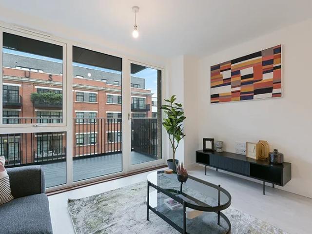 Apartment at Nestle's Avenue, Greater London