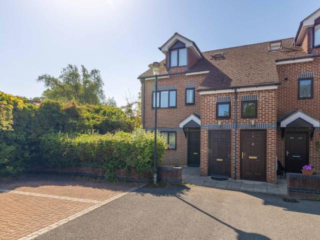 Apartment at Nightingale Court, Slough