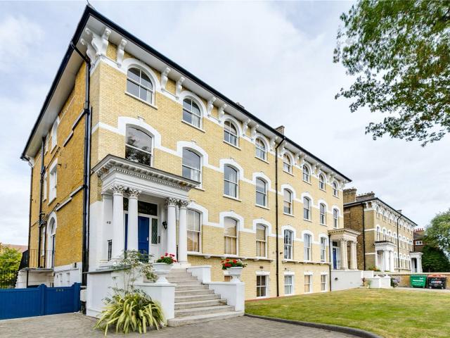 Apartment at Nightingale Lane, Greater London