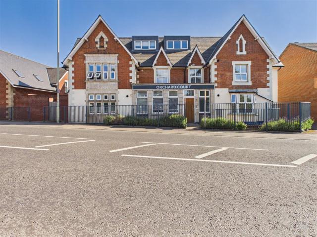 Apartment at Nightingale Road, North Hertfordshire